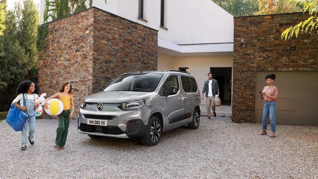 BERLINGO XTR 長軸七人座上市